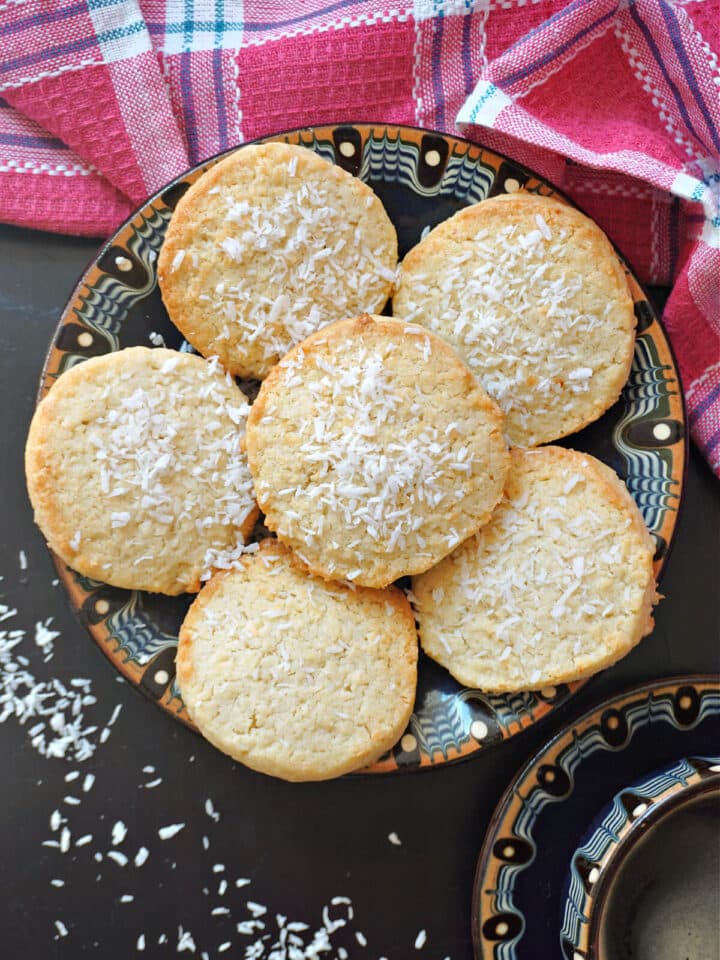 Coconut Shortbread Cookies - My Gorgeous Recipes