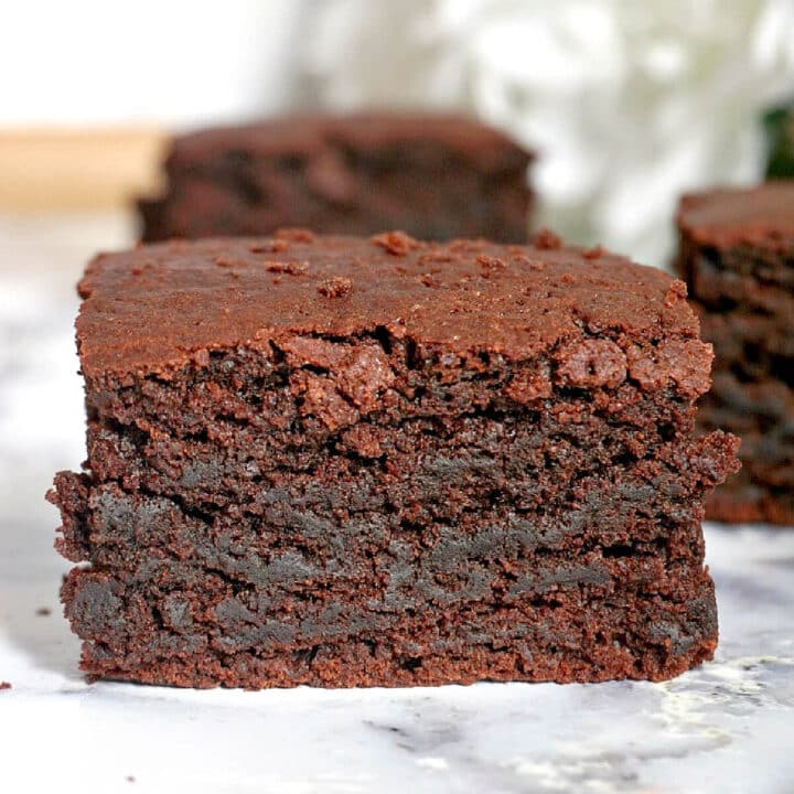 Fudgy Vegan Brownies - My Gorgeous Recipes