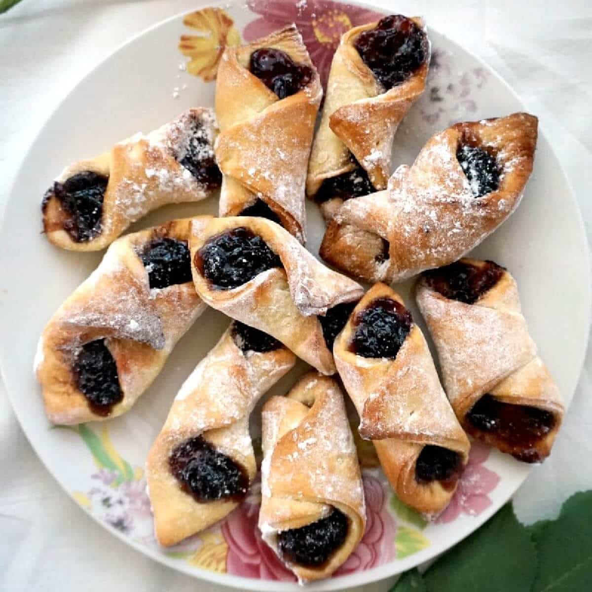 Cornulete Recipe - My Gorgeous Recipes