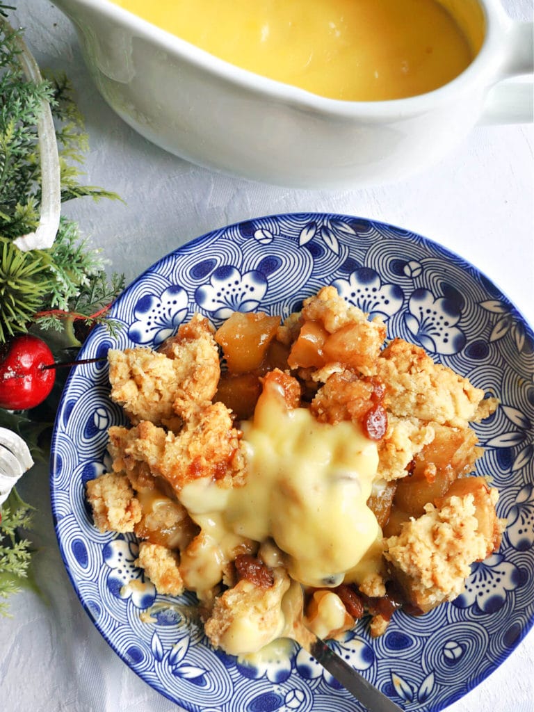 Apple and Mincemeat Crumble - My Gorgeous Recipes