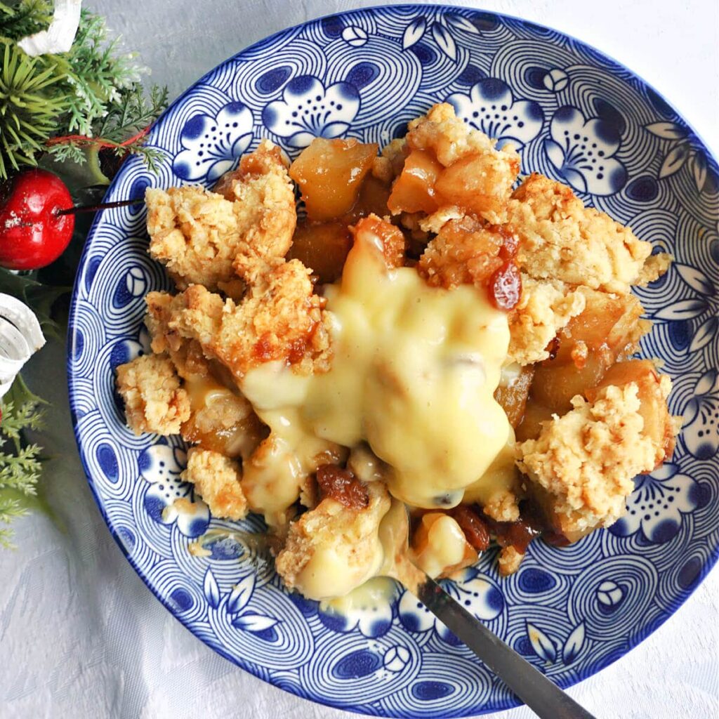 Apple and Mincemeat Crumble - My Gorgeous Recipes