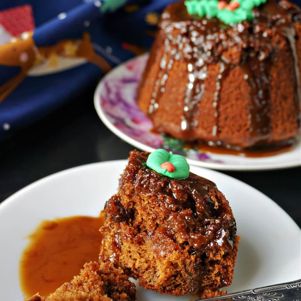 Christmas Sticky Toffee Pudding - My Gorgeous Recipes