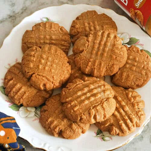 3-Ingredient Biscoff Cookies - My Gorgeous Recipes