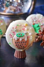 Oreo Snow Globe Cookies - My Gorgeous Recipes