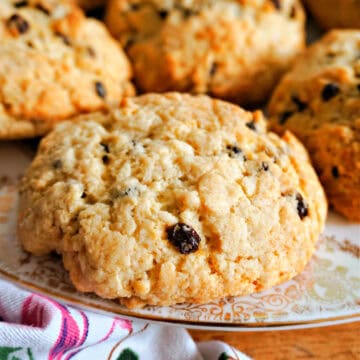 Must-Try Classic British Desserts - My Gorgeous Recipes