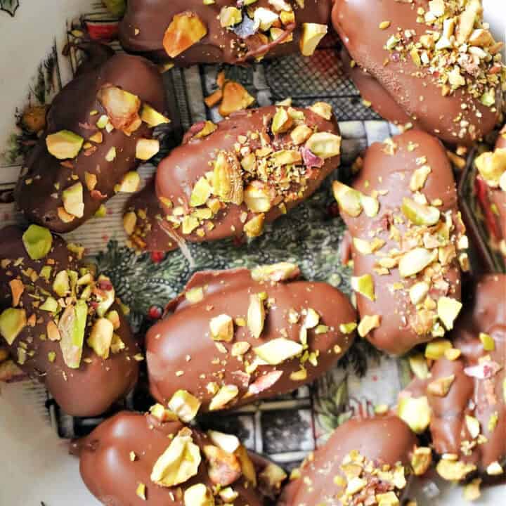 Chocolate-Covered Almond-Stuffed Dates - My Gorgeous Recipes