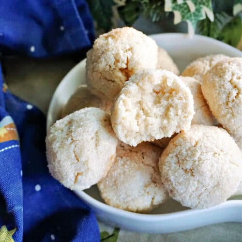 Soft Amaretti Cookies - My Gorgeous Recipes